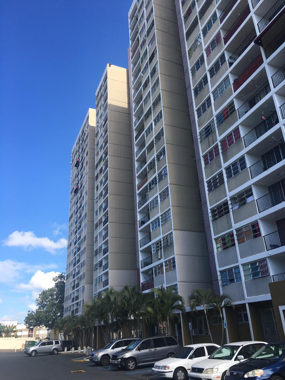 PARQUE DE LOS MONACILLOS - BLANCO PROPERTIES